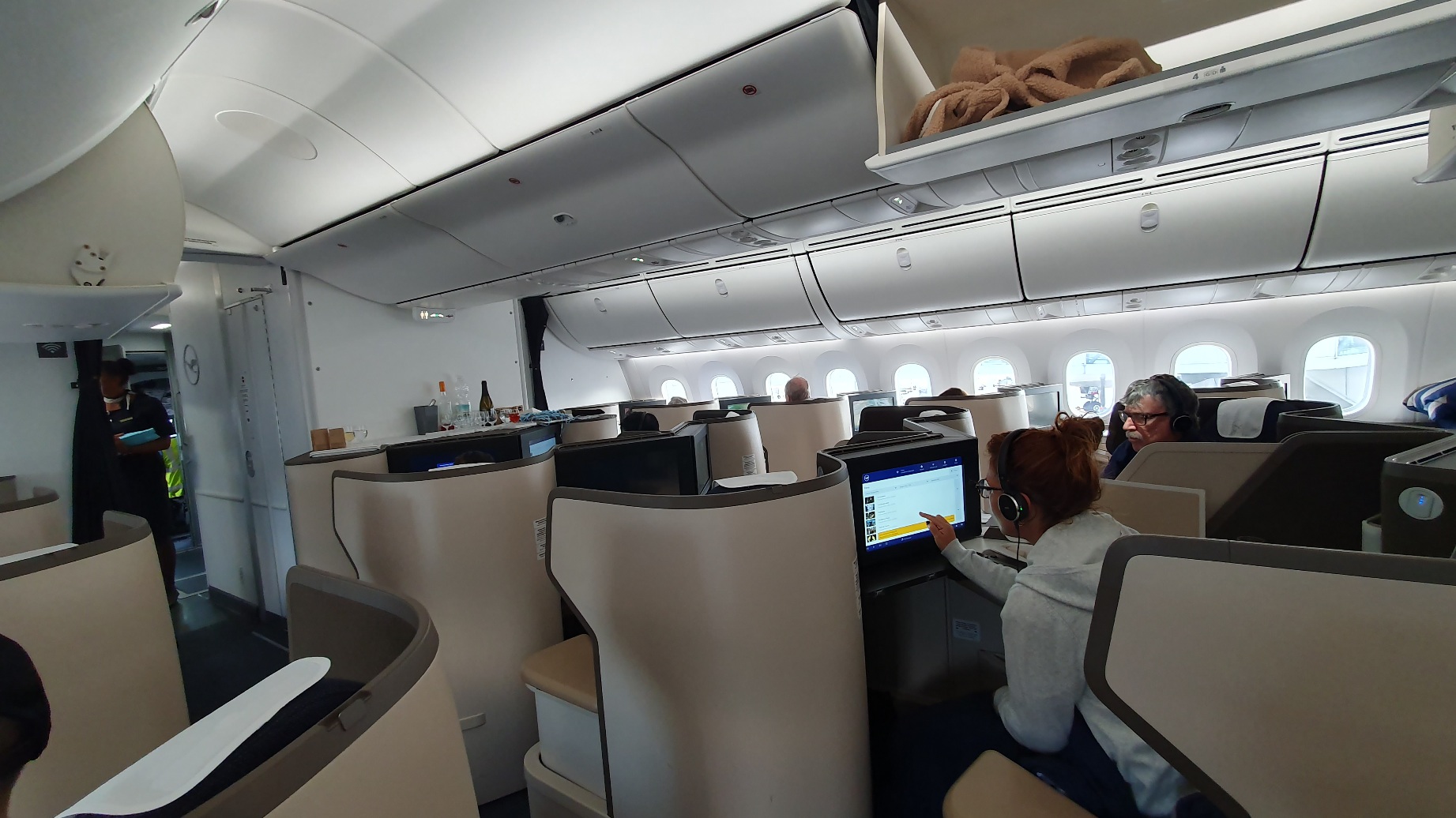 Lufthansa Boeing 787-9 Dreamliner / Business Class - Review