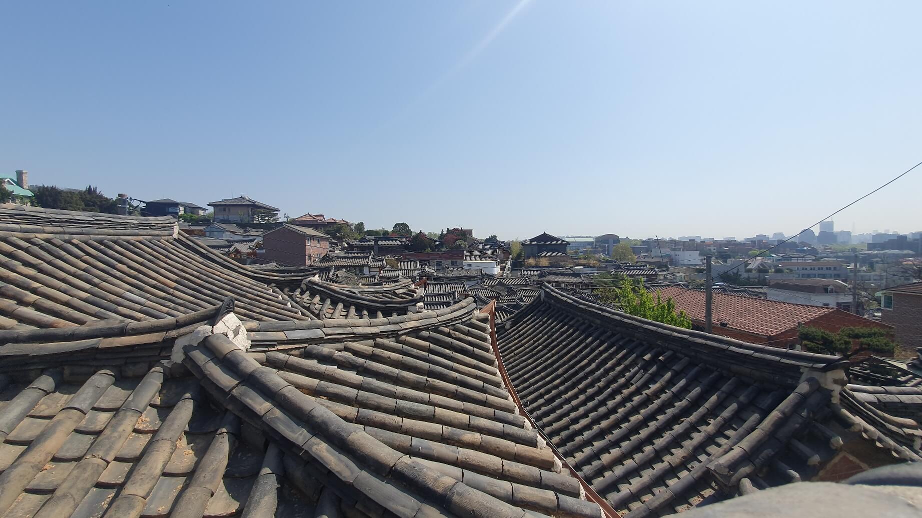 Bukchon Hanok Village - Traditionelles Dorf in Seoul - Rundgang